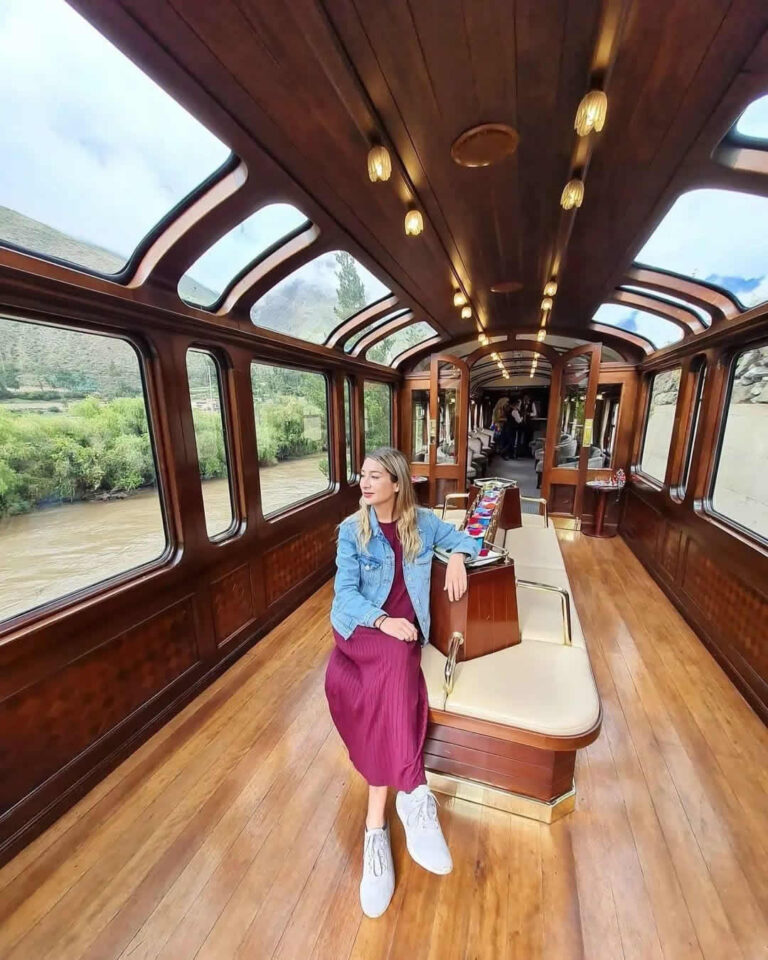 Tour Machu Picchu with Vistadome Observatory train in 1 Day