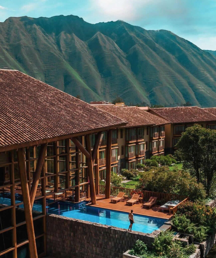 Private transfer Cusco to Tambo del Inka Luxury Collection